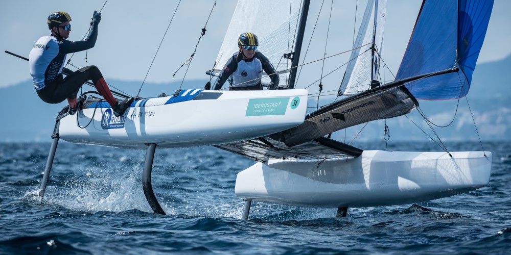 Nacra 17 Hydrofoiling Catamaran - Hydrofoil | DNA Performance Sailing
